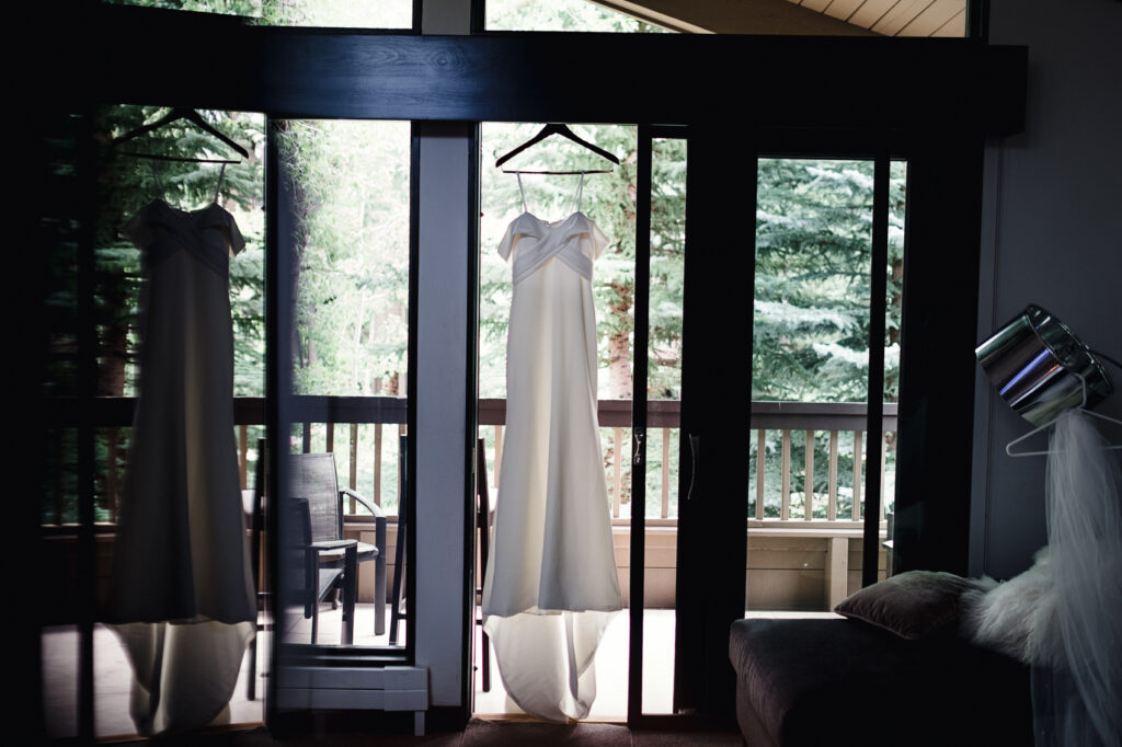 Wheeler Stallard Museum Wedding | Aspen Wedding Photographers The Scobeys